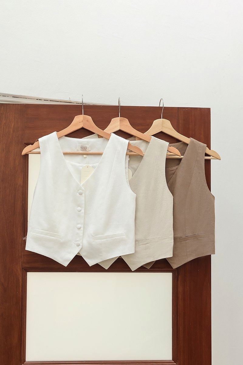 MACEY LINEN BUTTON VEST TOP (WHITE) | Lovet