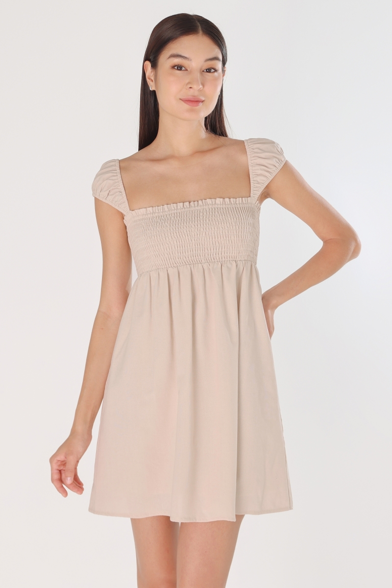 MEL CAP PUFFY SLEEVE SMOCKED BABYDOLL DRESS (OAT) | Lovet