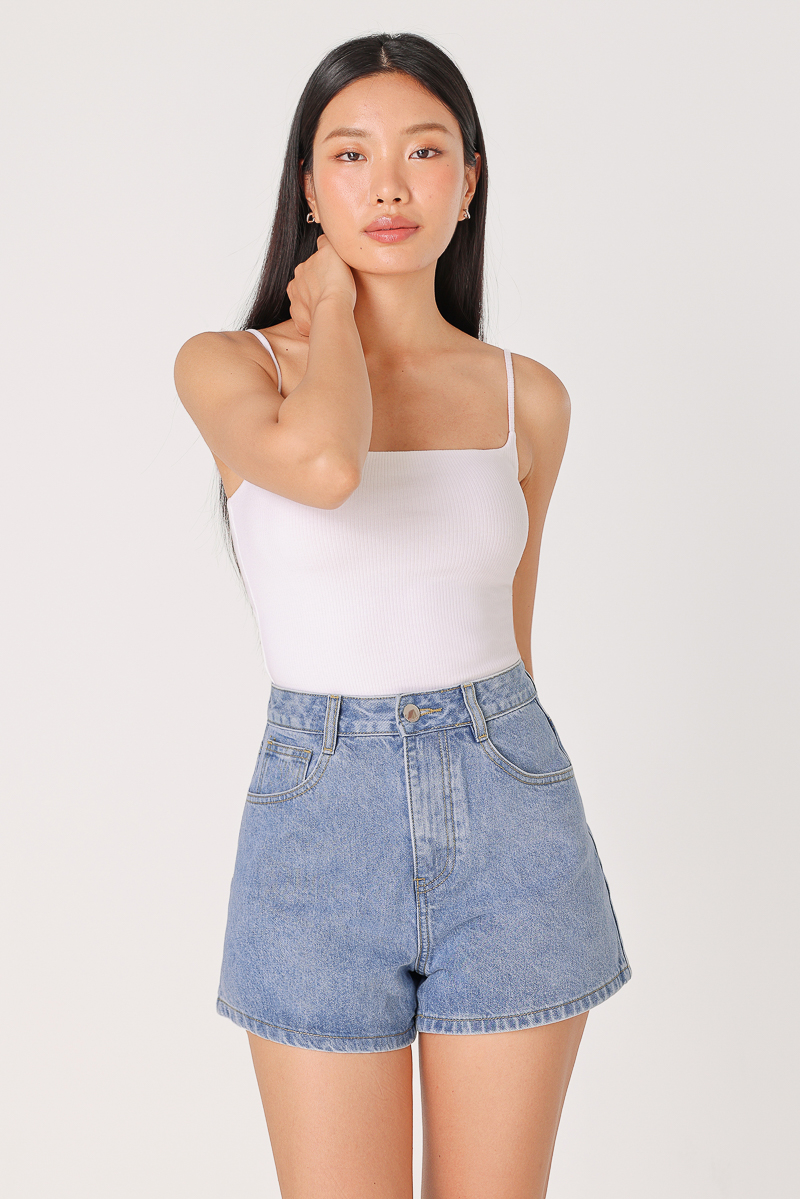 DAY OFF BASIC DENIM SHORTS (DARK WASHED) | Lovet