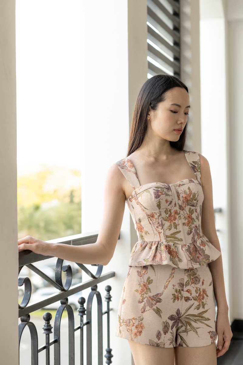 PATRINE PADDED BROCADE FLORAL CORSET PEPLUM TOP (CLAY) | Lovet