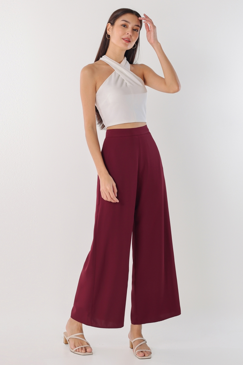 GEIA PADDED HALTER TOP (WHITE) | Lovet